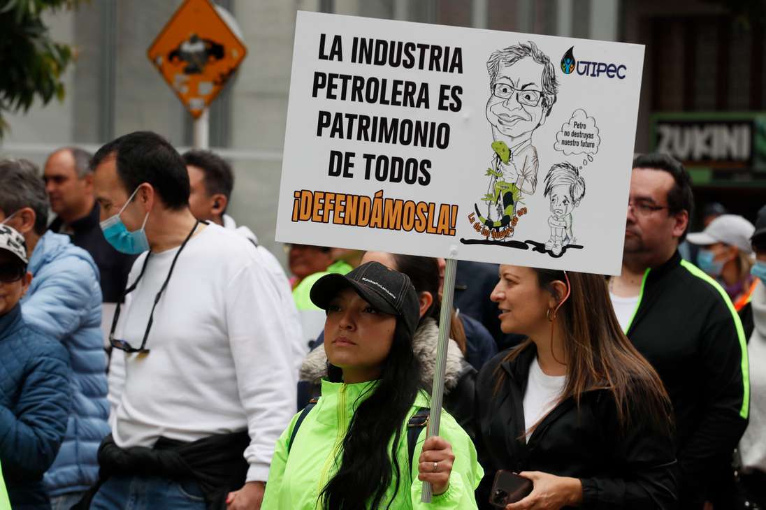 Imágenes: así fueron las marchas en Bogotá contra el Gobierno Petro ...