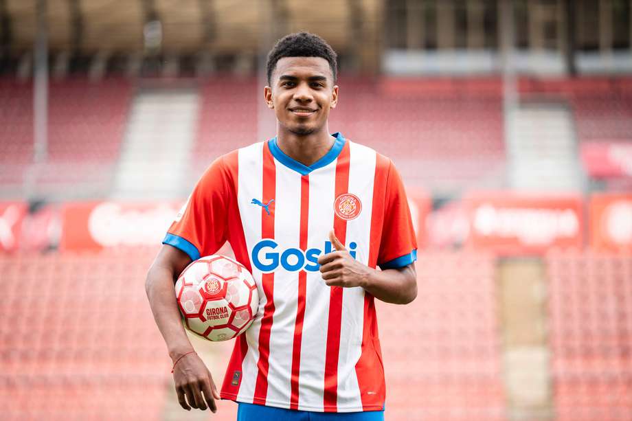 Así fue la presentación de Jhon Solís como nuevo jugador del Girona ...