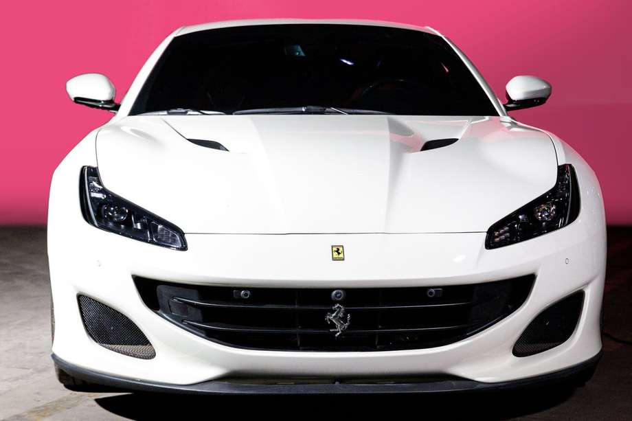 En más de $700 millones fue subastado el último Ferrari de alias Falcon ...