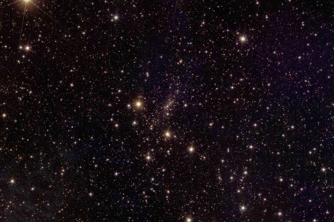 Así se ve el universo oscuro en cinco fotografías tomadas por la misión Euclid | EL ESPECTADOR