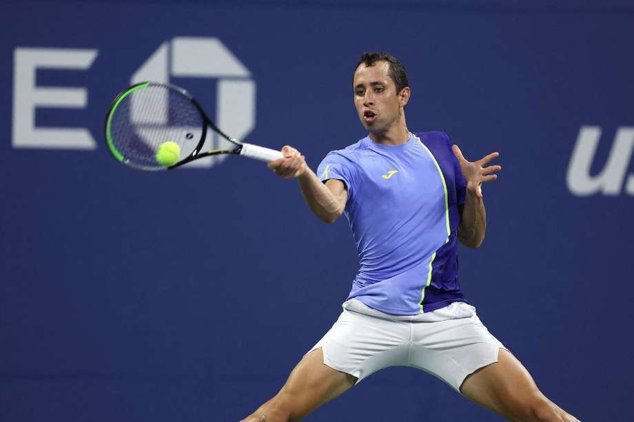 ¡Daniel, inolvidable! Galán le ganó a Tsitsipás, el número cinco del ...