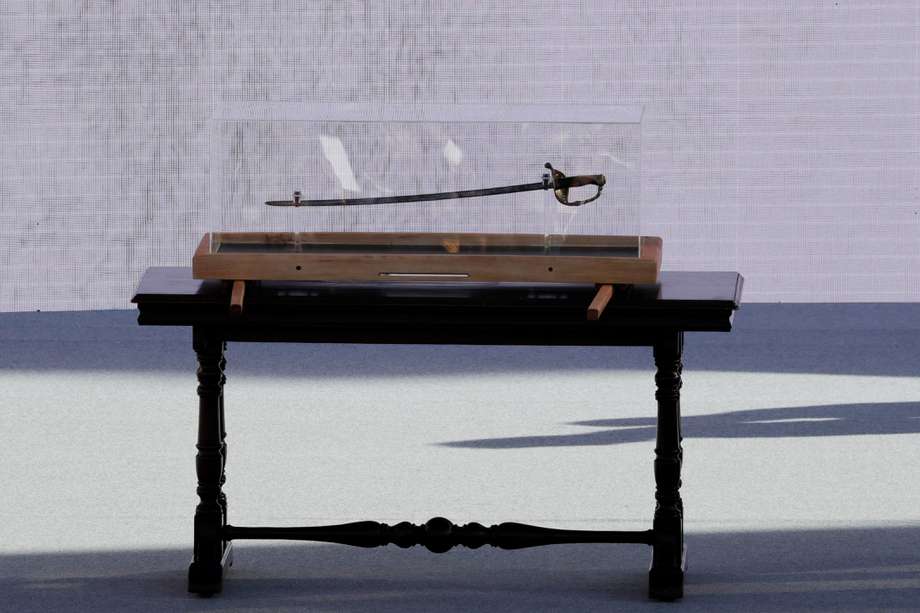 Una exposición que conmemora los 50 años de la toma de la espada de Bolívar | EL ESPECTADOR