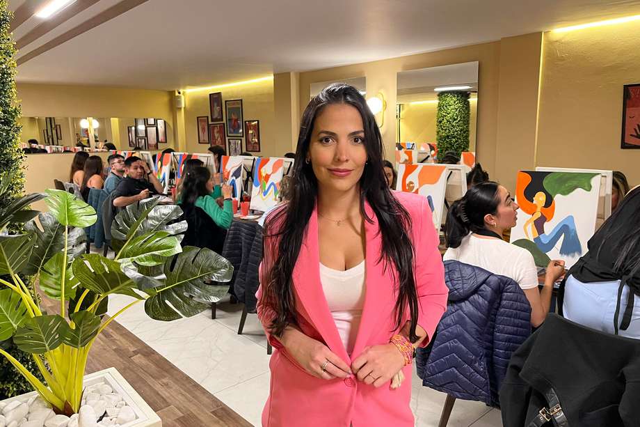 Ella creó una marca que fusiona el arte con el sabor del vino | EL ...