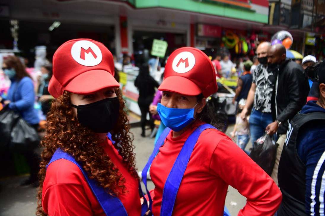Así se preparan los comerciantes de San Victorino para Halloween | EL ...