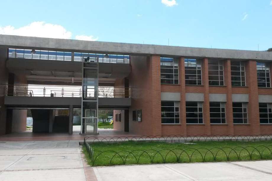 Toma estudiantil el colegio INEM de Kennedy completa una semana ...