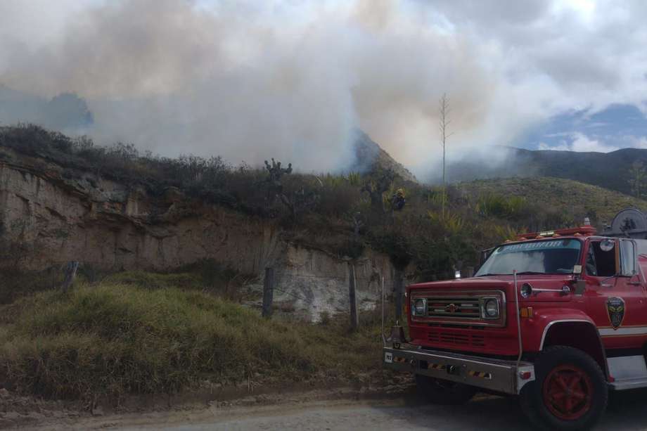 Cundinamarca: Reportan más de 1.000 hectáreas afectadas por incendio en Cerro Gordo | Noticias ...