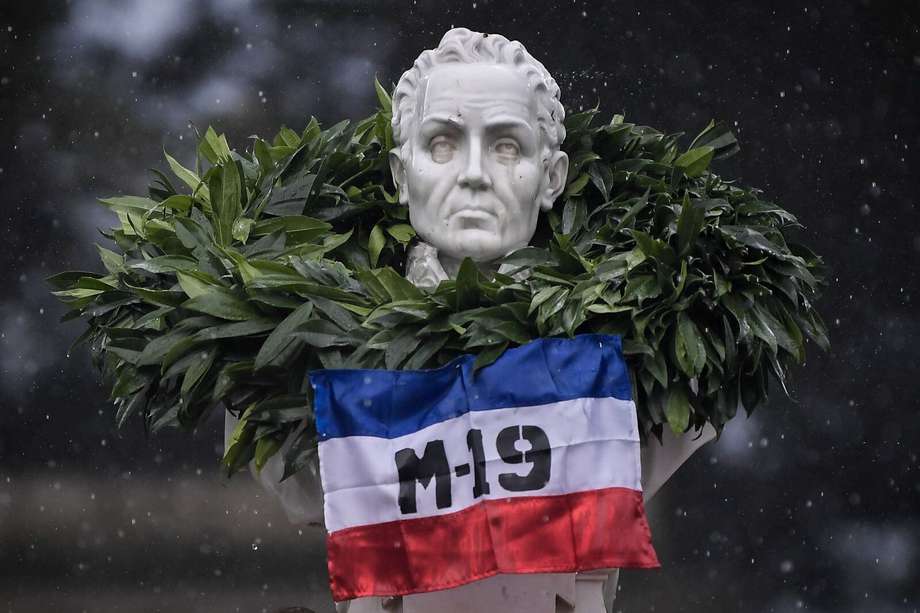 Celebran aniversario del M-19 en la Quinta de Bolívar y con mensaje a ...