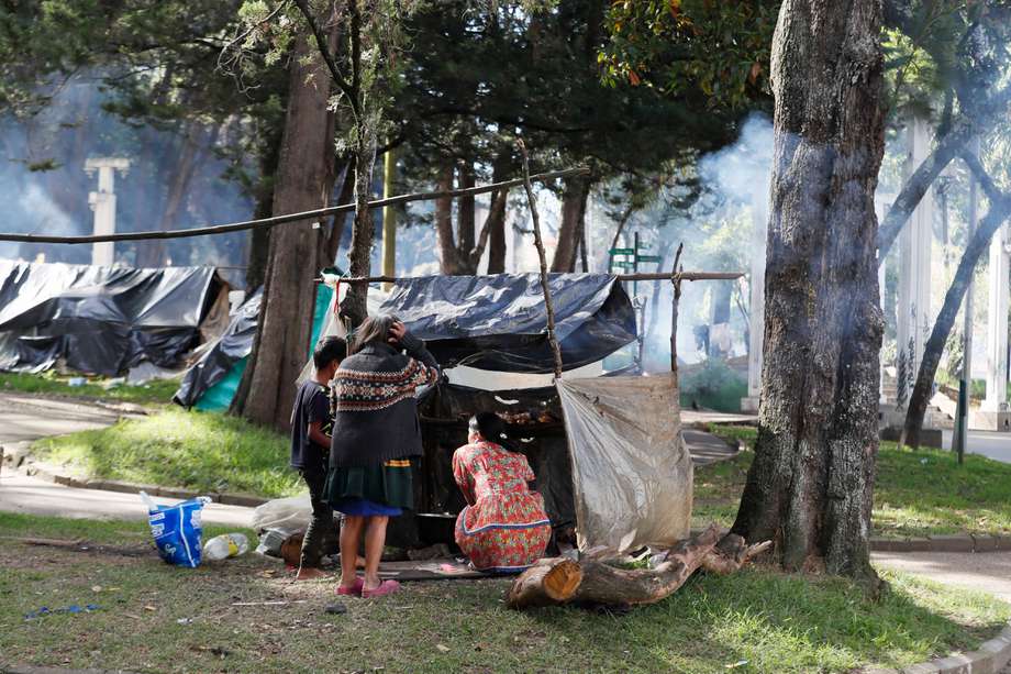 500 indígenas Emberá regresan a la capital después de un retorno ...